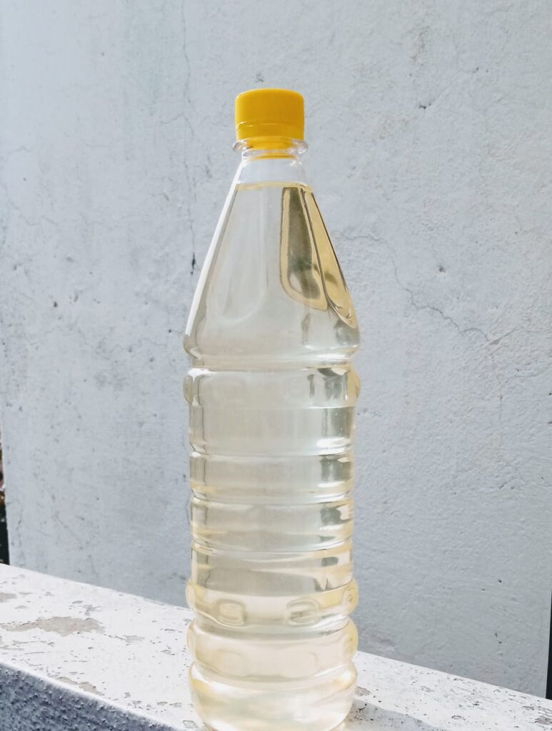 1000 Liters / 264 Gallon Coconut oil in IBC for Export - Southern Corp.